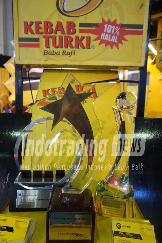 Dari Surabaya, Hendy Setiono Bawa Kebab Baba Rafi ke 8 Negara