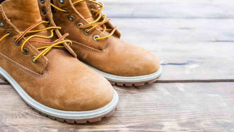 10 Cara Merawat Sepatu Safety Supaya Tidak Mudah Rusak