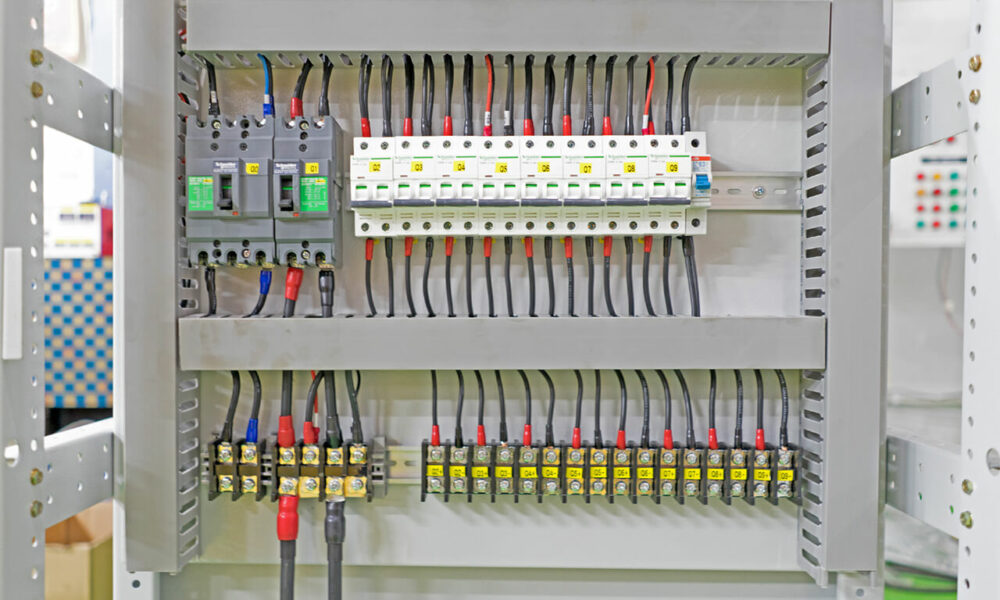3 Perbedaan Panel SDP dan MDP yang Utama