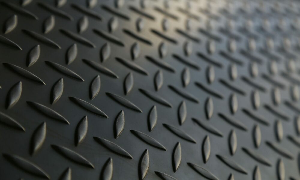 Keunggulan Plat Bordes dalam Konstruksi Bangunan Tinggi